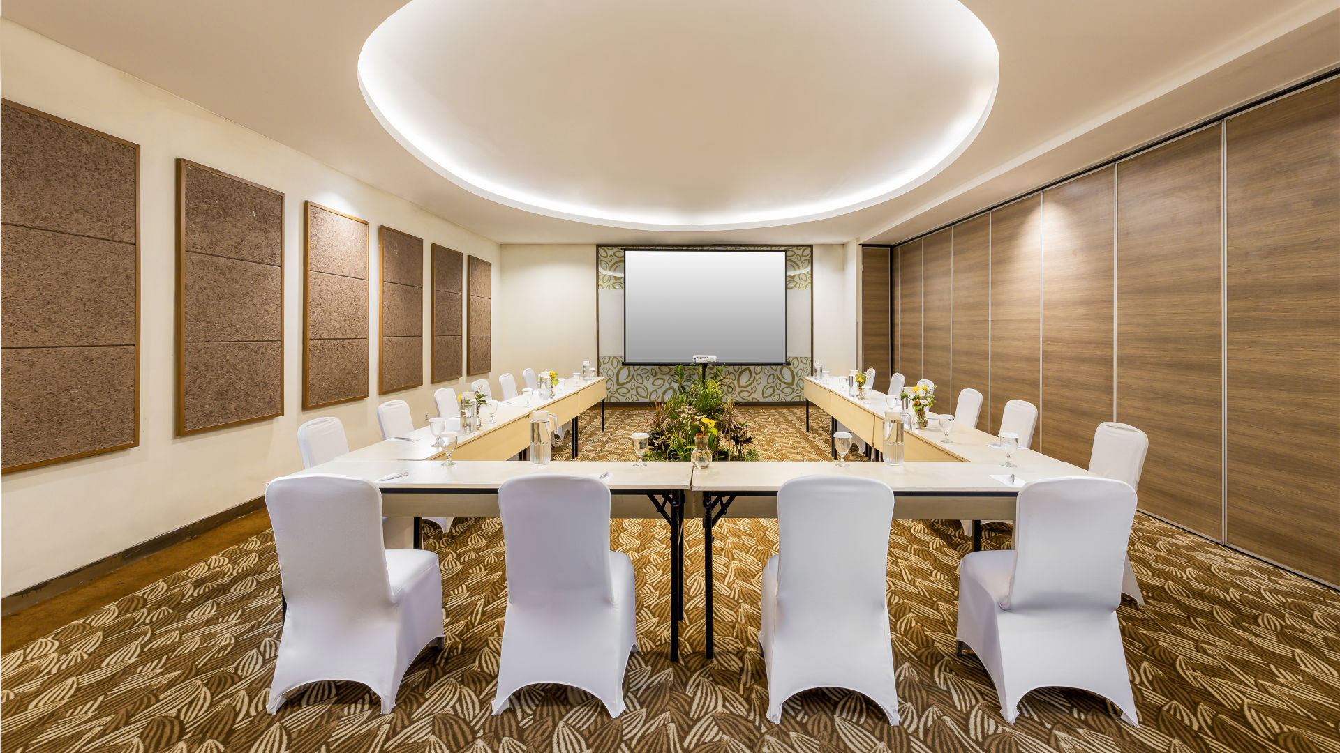 Ruang Meeting | The Wujil Resort & Conventions